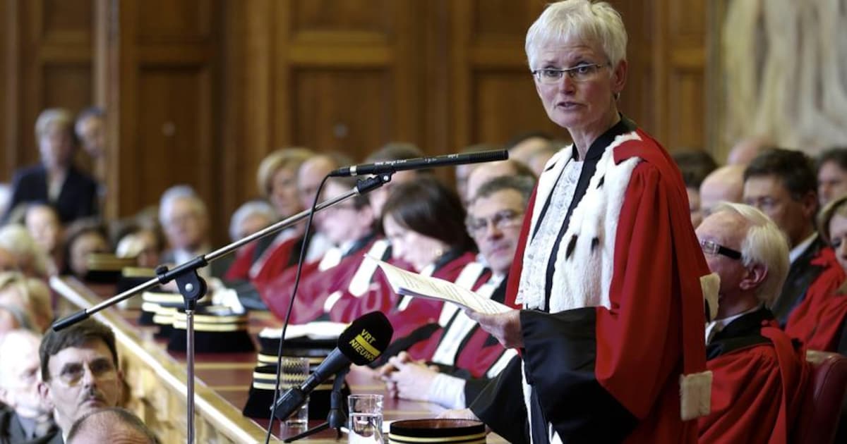 Nieuwe Gentse procureur-generaal legt eed af | De Morgen