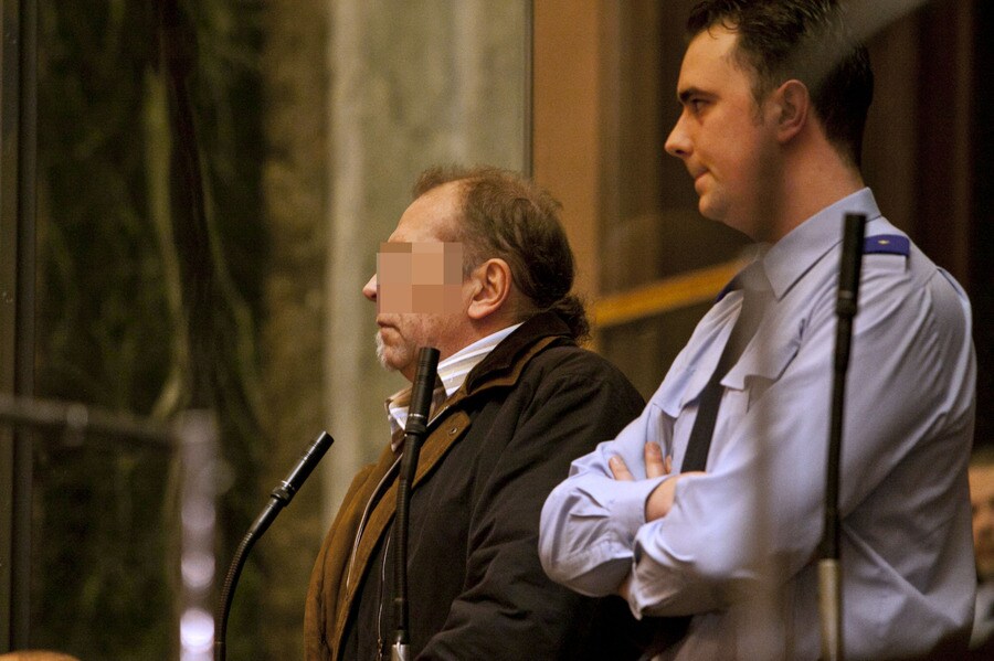 Remes: "Ik zal mijn cel verlaten tussen vier planken" | De Morgen