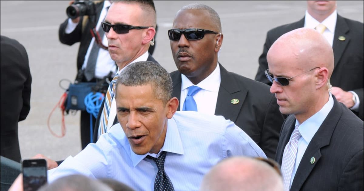 Bodyguards Obama naar huis gestuurd na prostitutiebezoek | De Morgen