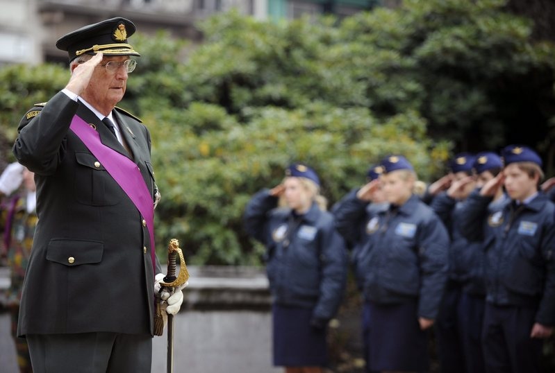 Koning Albert II herdenkt WOI aan Congreskolom | De Morgen