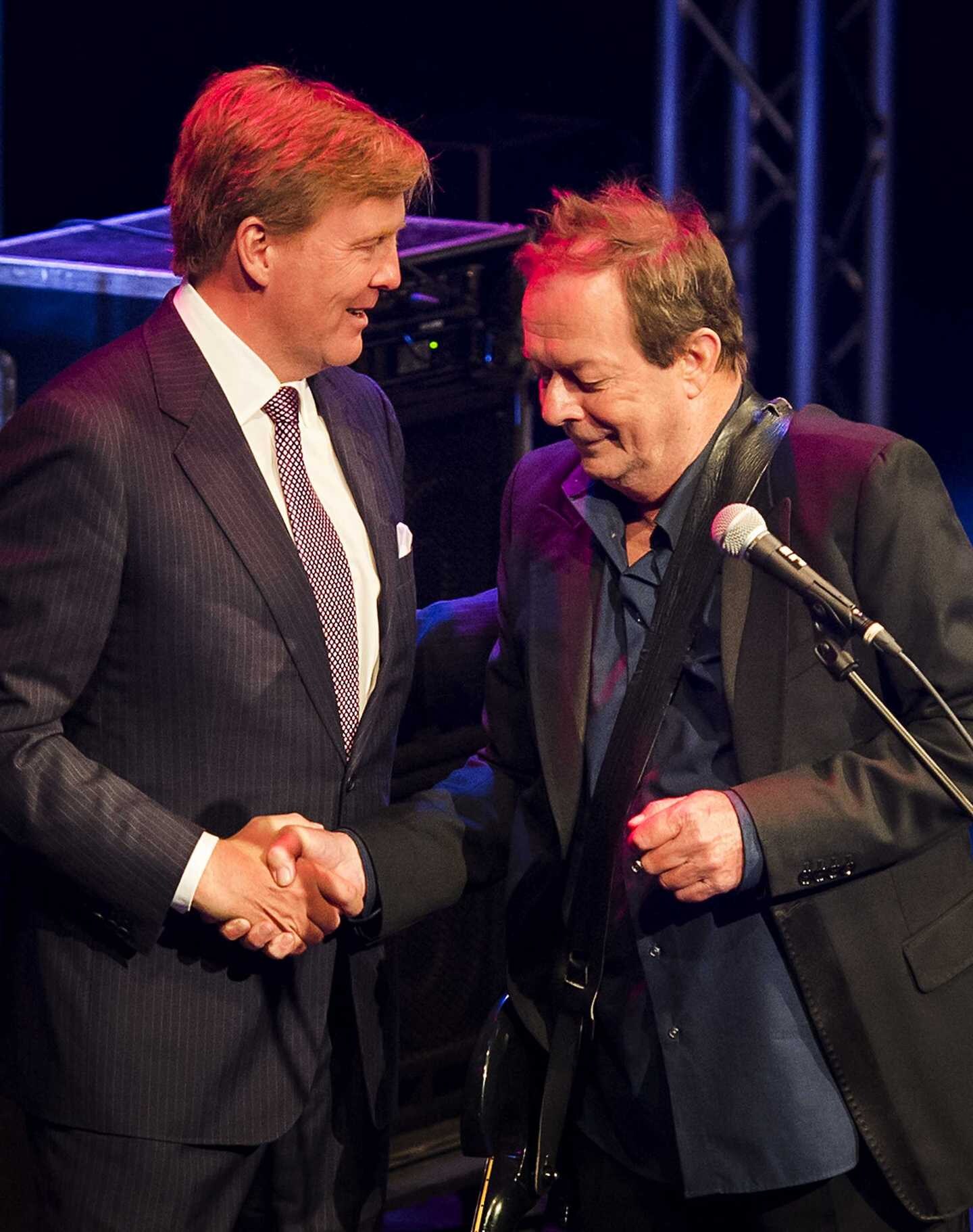 Thé Lau met The Scene voor allerlaatste keer op podium | De Morgen