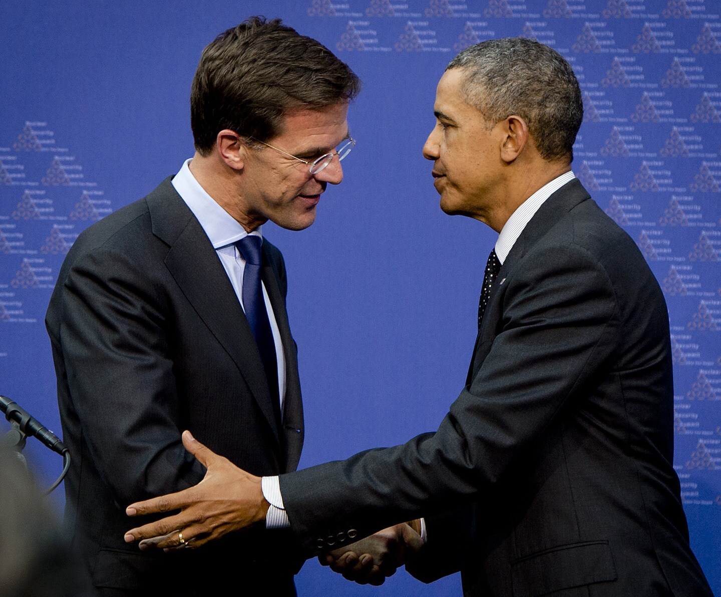 Obama en Rutte op één lijn in hardere aanpak Russen | De Morgen