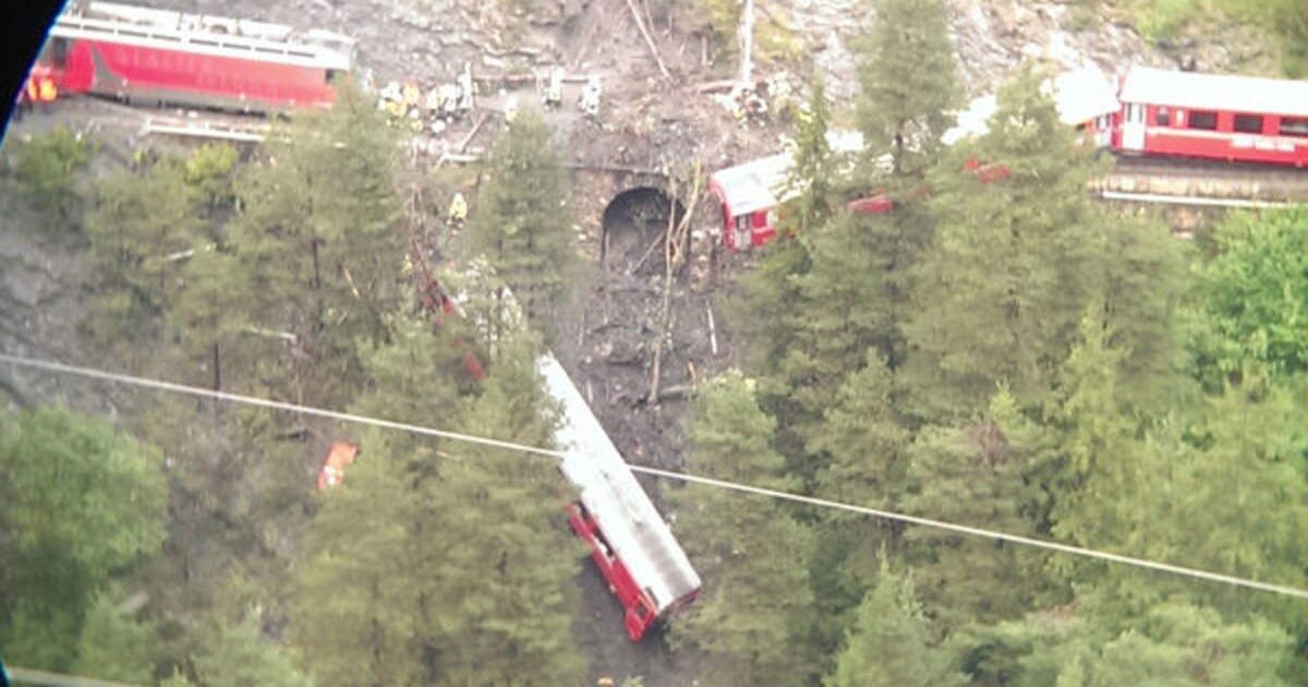 Modderstroom doet trein ontsporen in Zwitserland | De Morgen