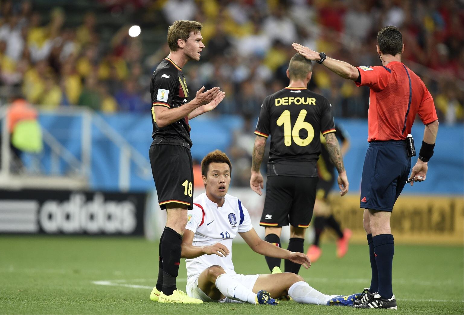 Herbeleef de historische negen op negen van Rode Duivels | De Morgen