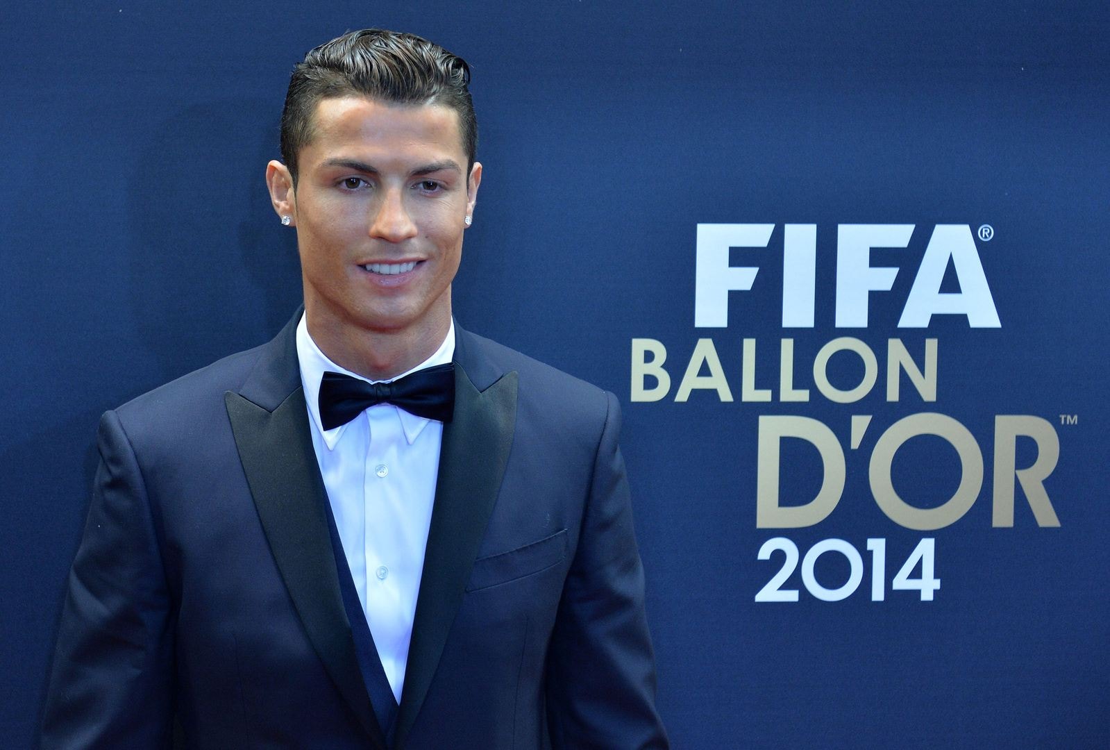 Cristiano Ronaldo wint Gouden Bal | De Morgen