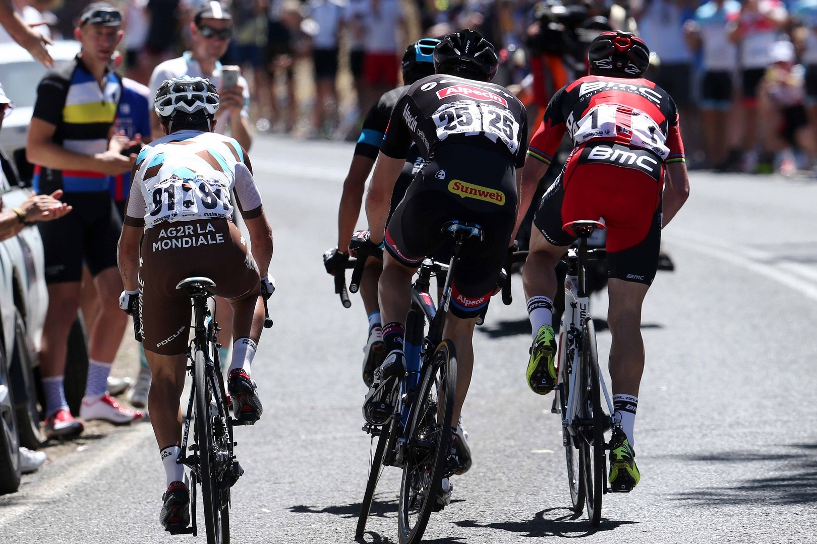 Rohan Dennis verslaat ploegmaat Cadel Evans | De Morgen