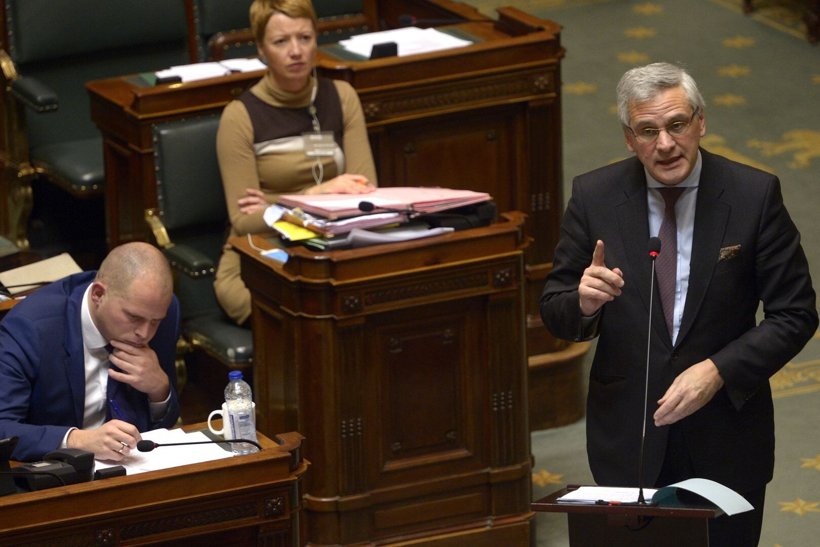 Kris Peeters wil nog deze legislatuur oplossing voor Arco-coöperanten ...