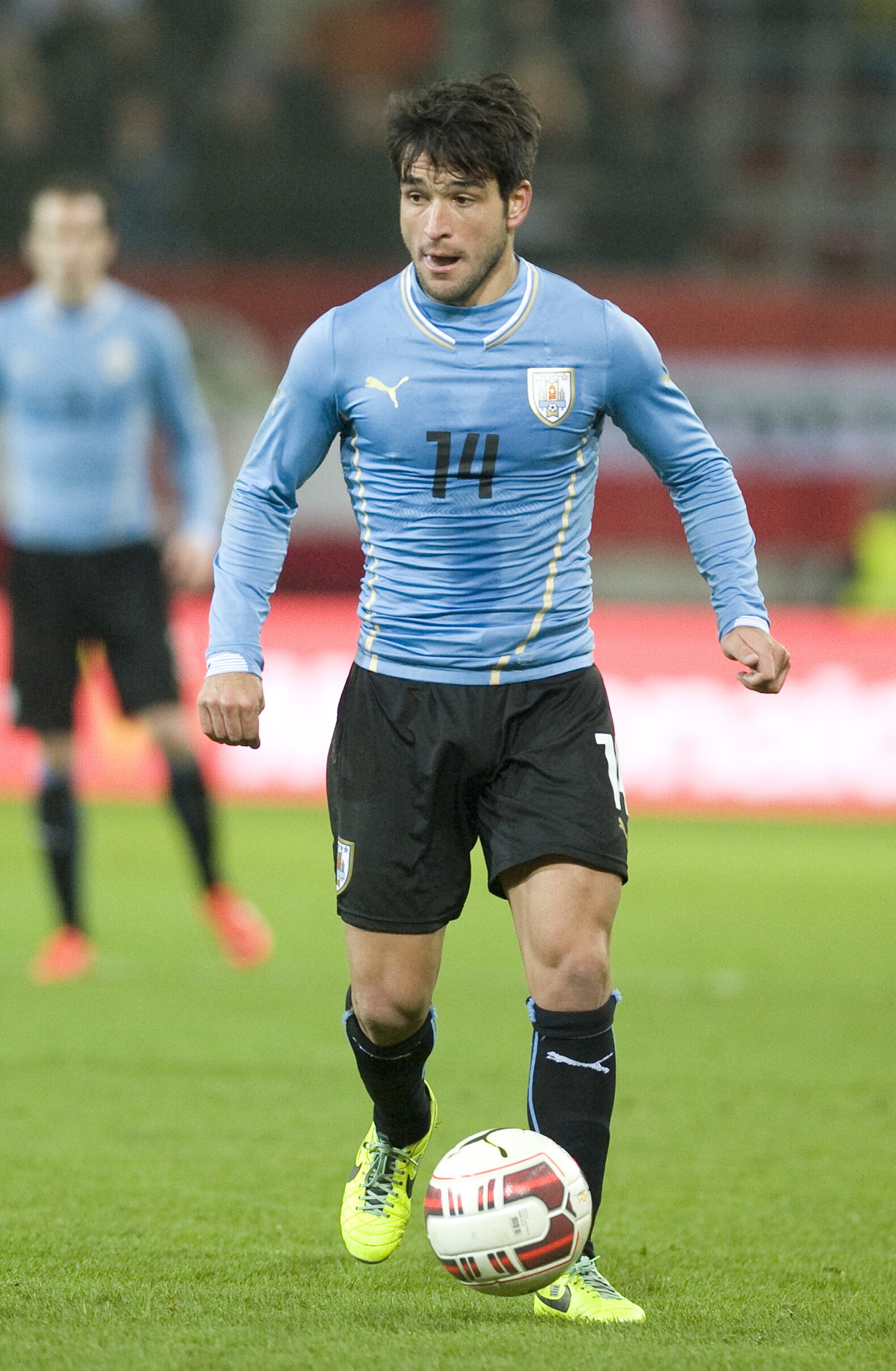 Ex-Ajacied Lodeiro draagt bij Boca rugnummer Maradona | De Morgen