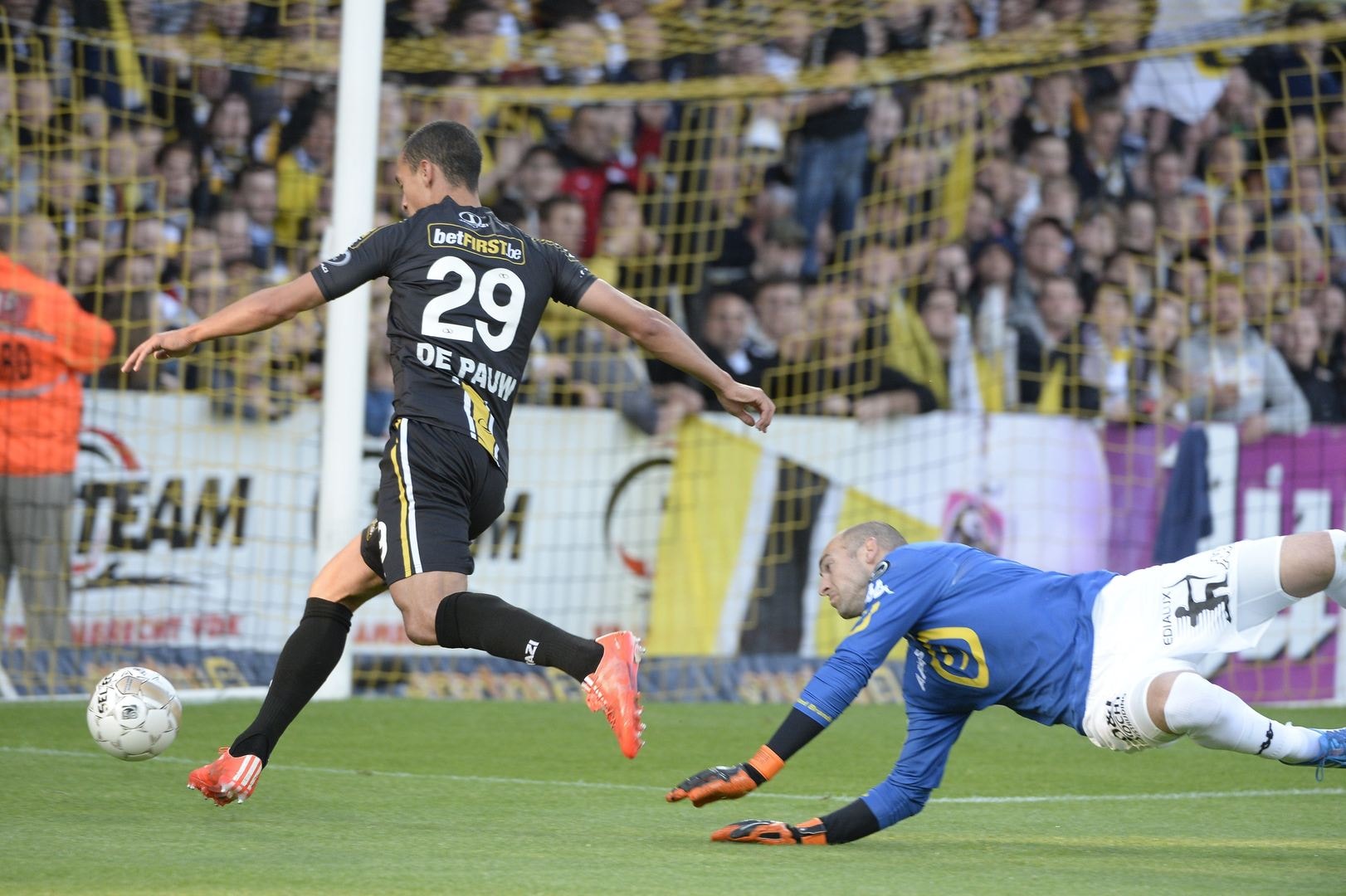 Malinwa versiert prima uitgangspositie na ware propagandamatch | De Morgen