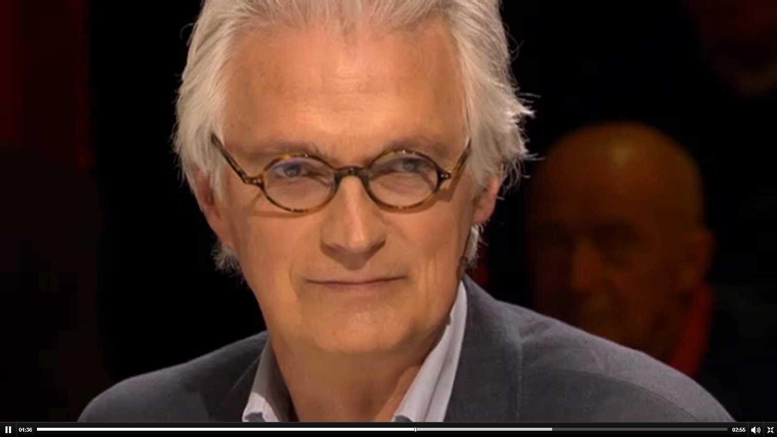 Na 18 jaar: Bavo Claes schrijft nieuwe roman | De Morgen