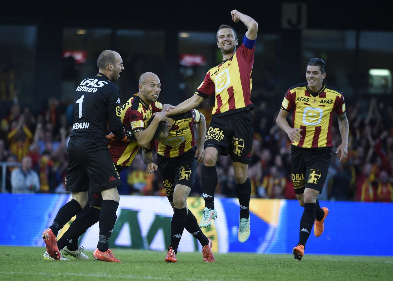 Malinwa rekent af met zwak Lokeren en mag blijven hopen op Europees ...