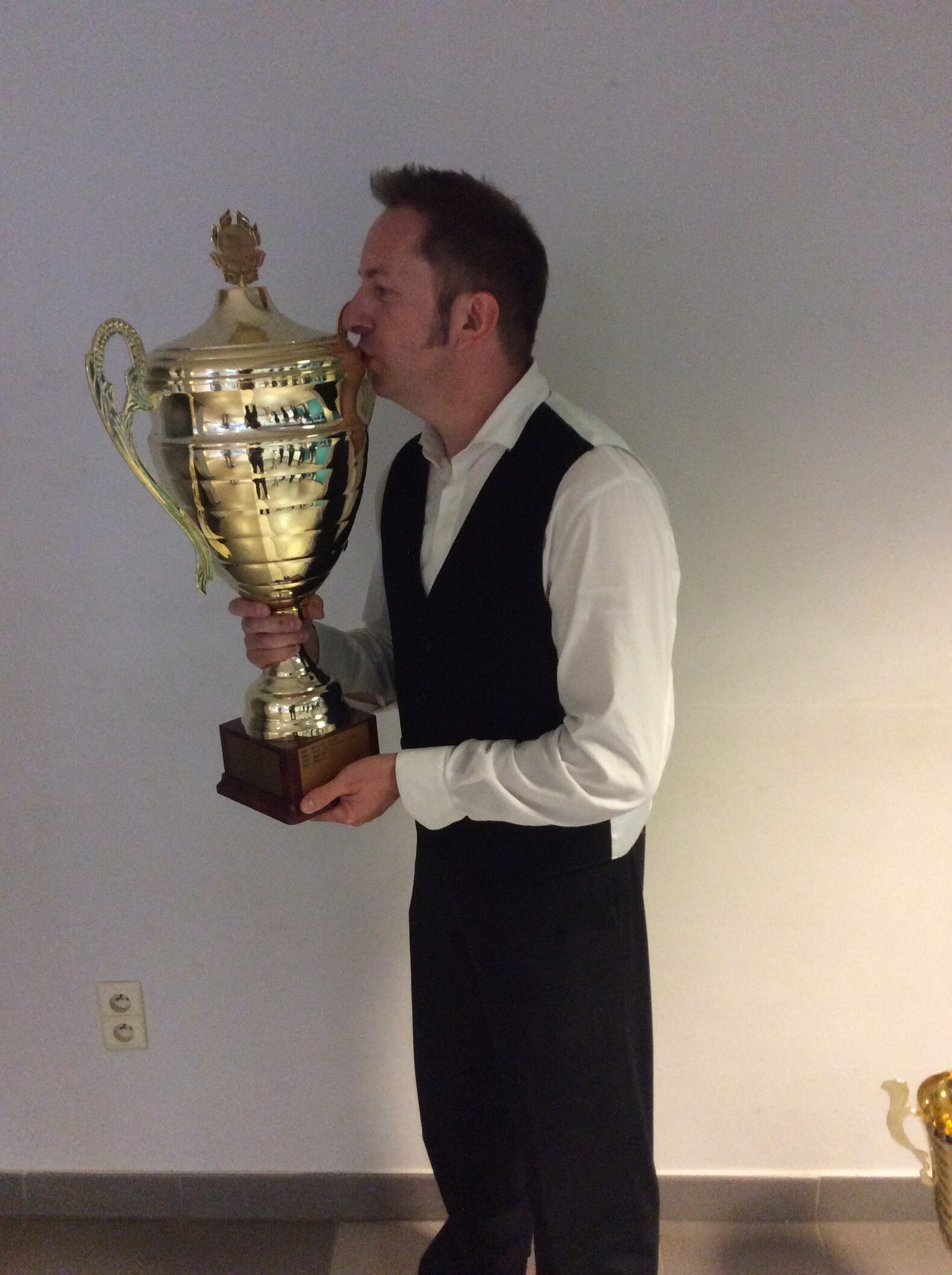 Peter Bullen pakt tweede Belgische titel na thriller | De Morgen