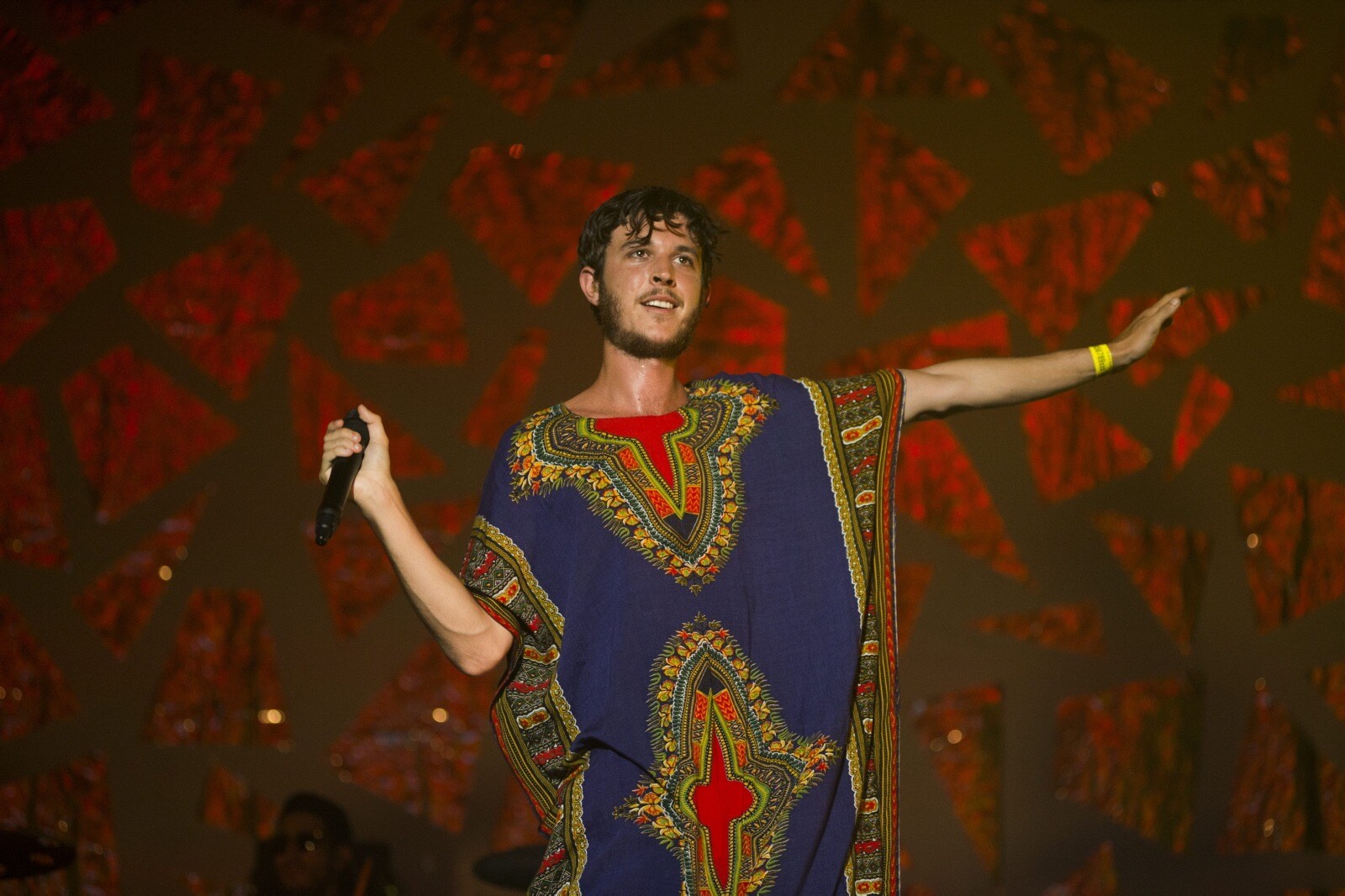 De kaftan van Max Colombie: een nieuwe zomerhype? | De Morgen