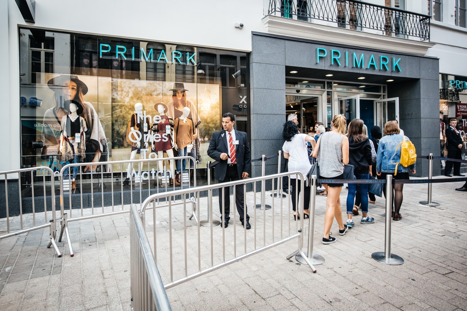 Weg met dumpwinkel Primark? Makkelijk praten | De Morgen