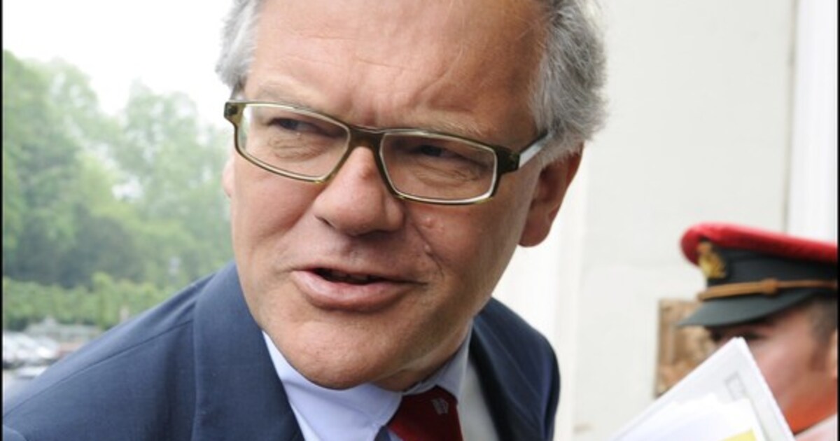 De Clerck versnelt procedure voor enkelbanden | De Morgen