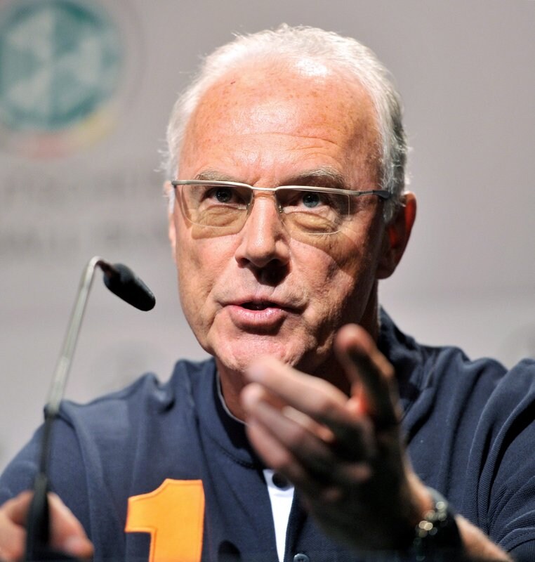 Beckenbauer noemt Engelse spelers dom en uitgeblust | De Morgen