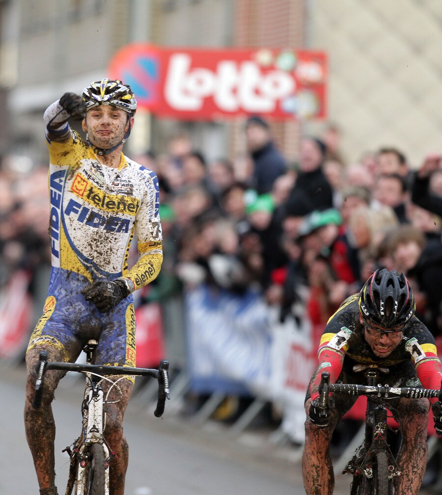 Rob Peeters vloert Sven Nys bij eerste zege in Lebbeke | De Morgen