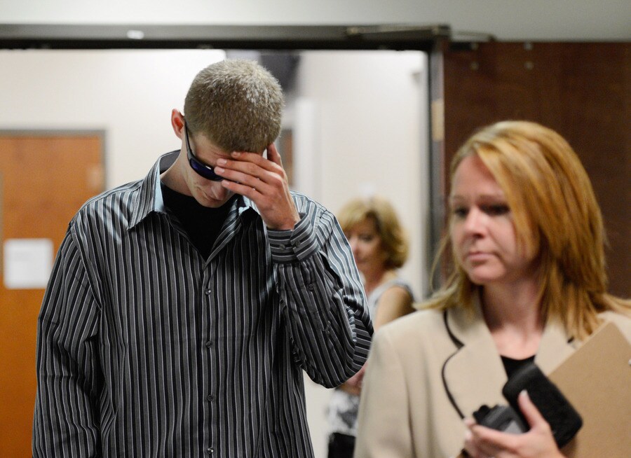 24 aanklachten voor moord tegen bioscoopschutter | De Morgen