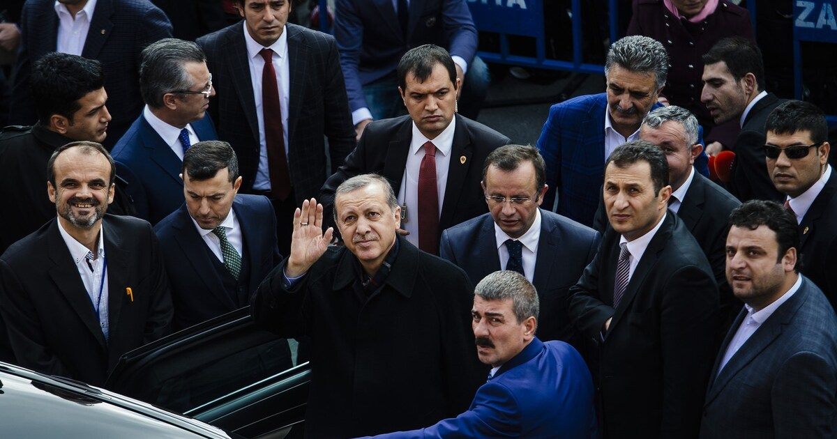 Europese Commissie: "Turkije drijft steeds verder af van toetreding tot ...