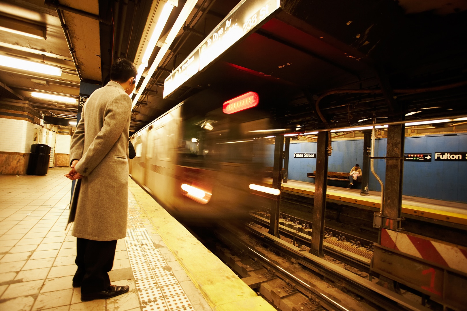 40 jaar cel voor plannen van aanslagen op Brits winkelcentrum, New ...