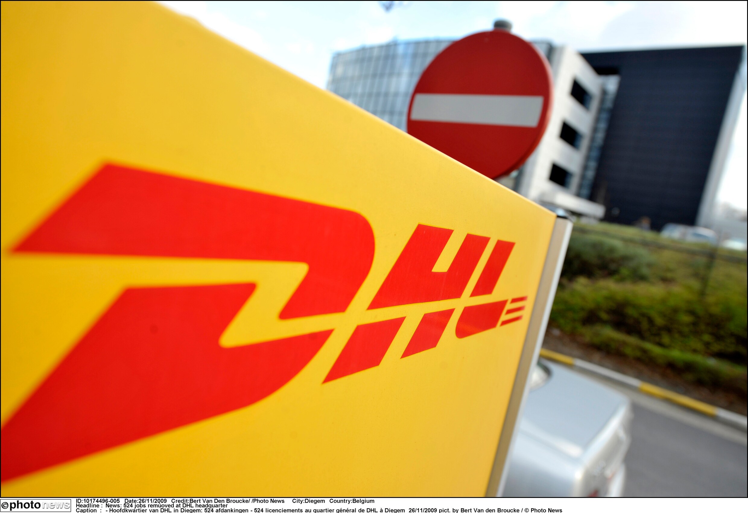 Personeel DHL Express Diegem legt werk neer | De Morgen
