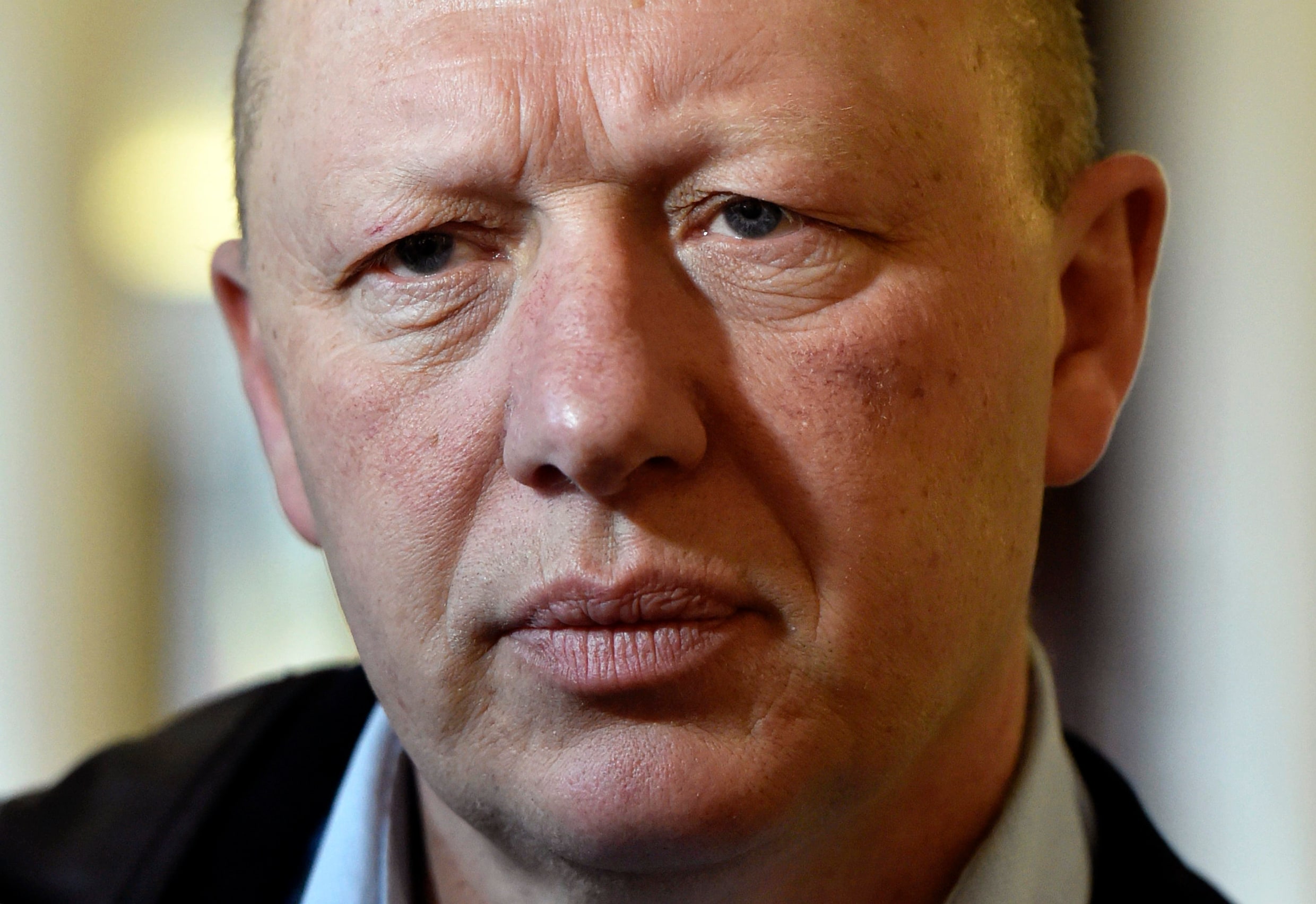 "Ik vraag mij af hoe geradicaliseerden nog steeds op de luchthaven ...