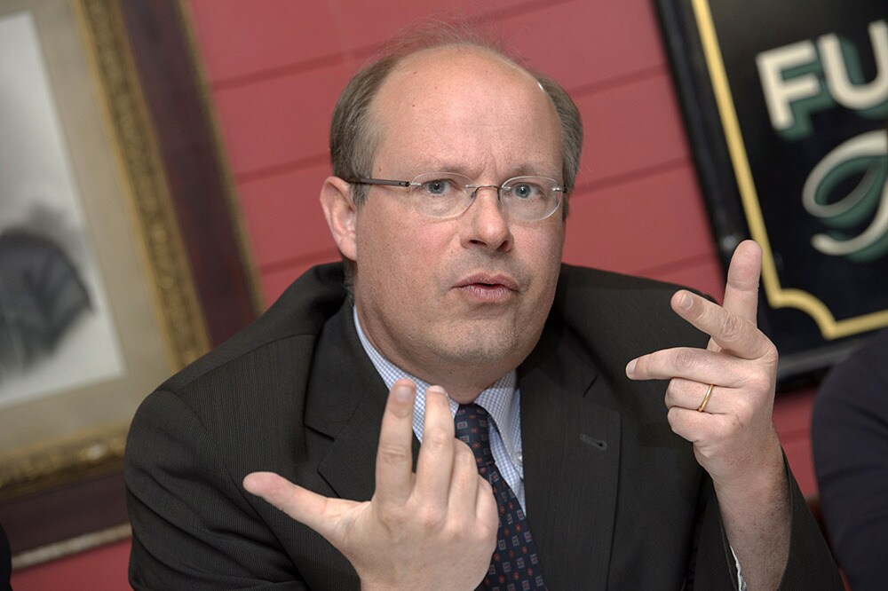Ministers schieten met scherp op stad Brussel: "Kakofonie in ...