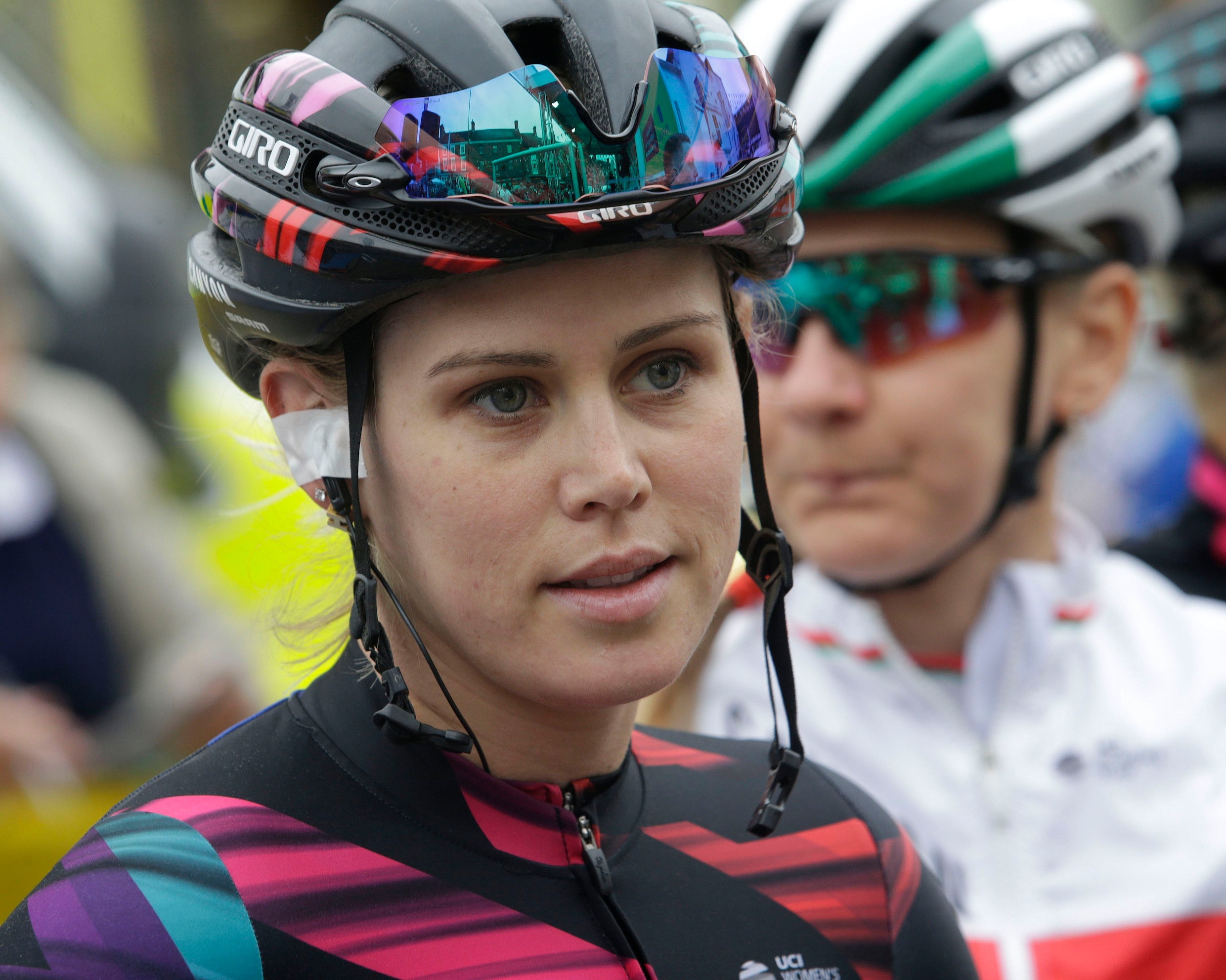 Tiffany Cromwell sprint naar zege in vierde rit Giro Rosa | De Morgen