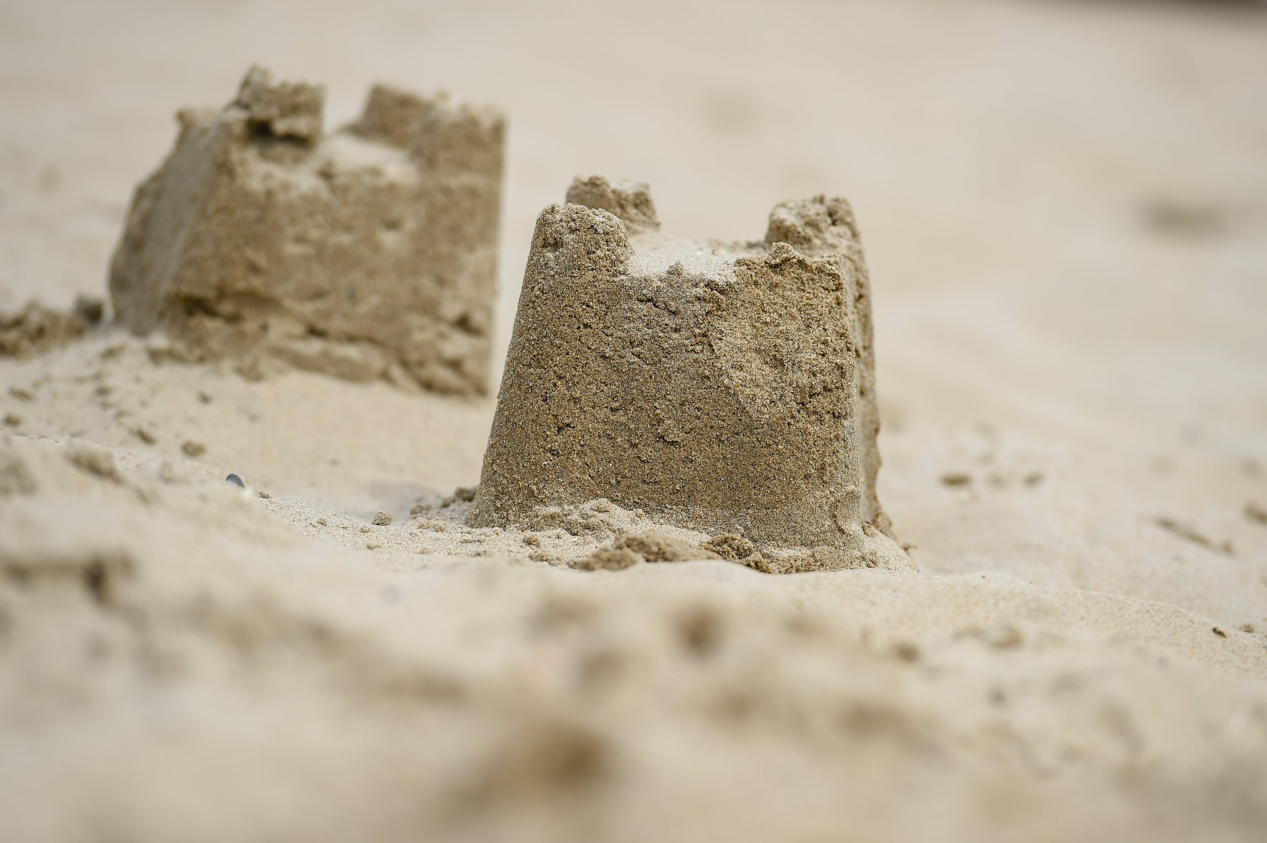 OVAM richt pijlen op afval aan kust | De Morgen