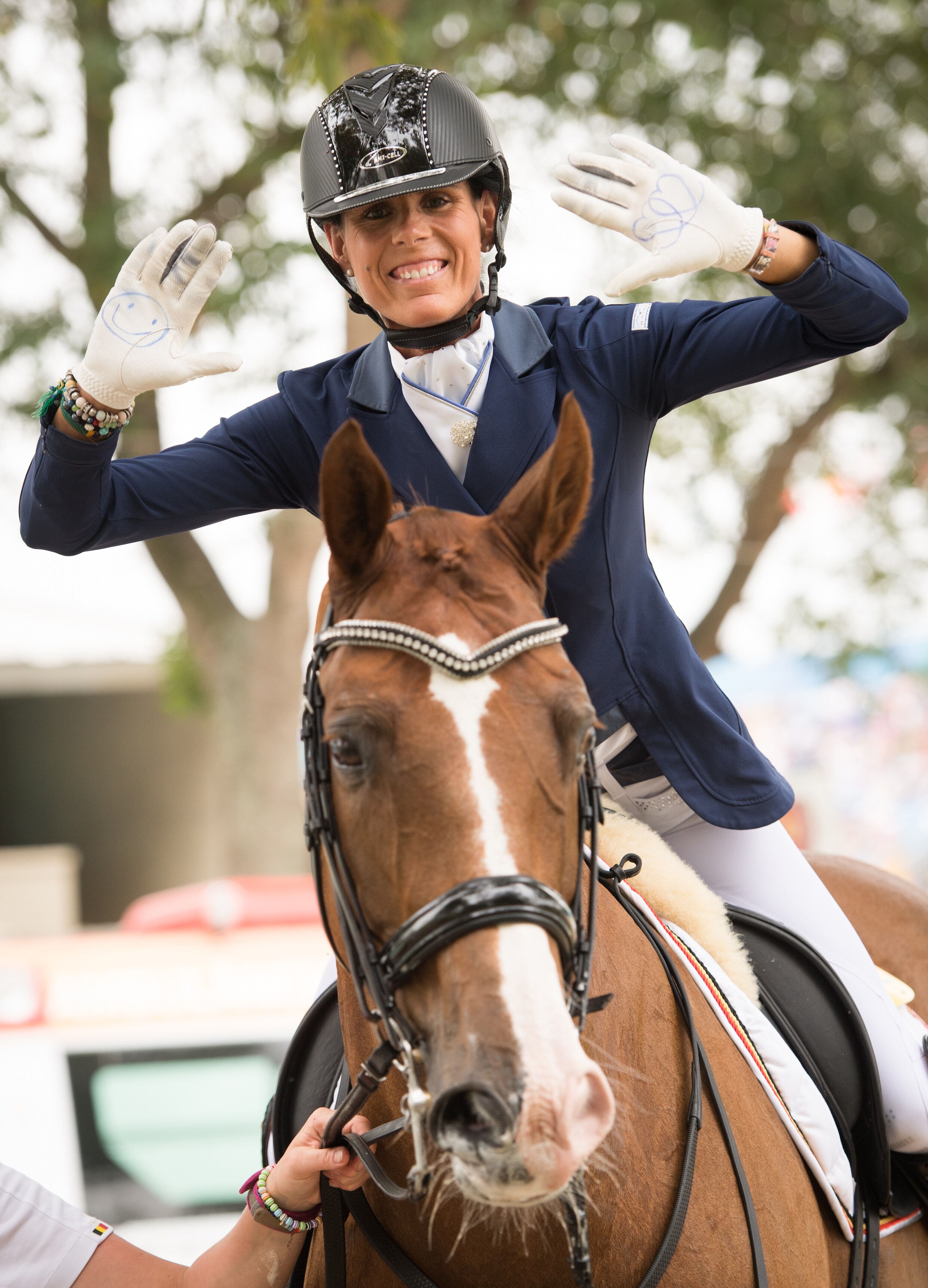Michèle George weet met haar vreugde geen blijf na goud: "Tournée ...