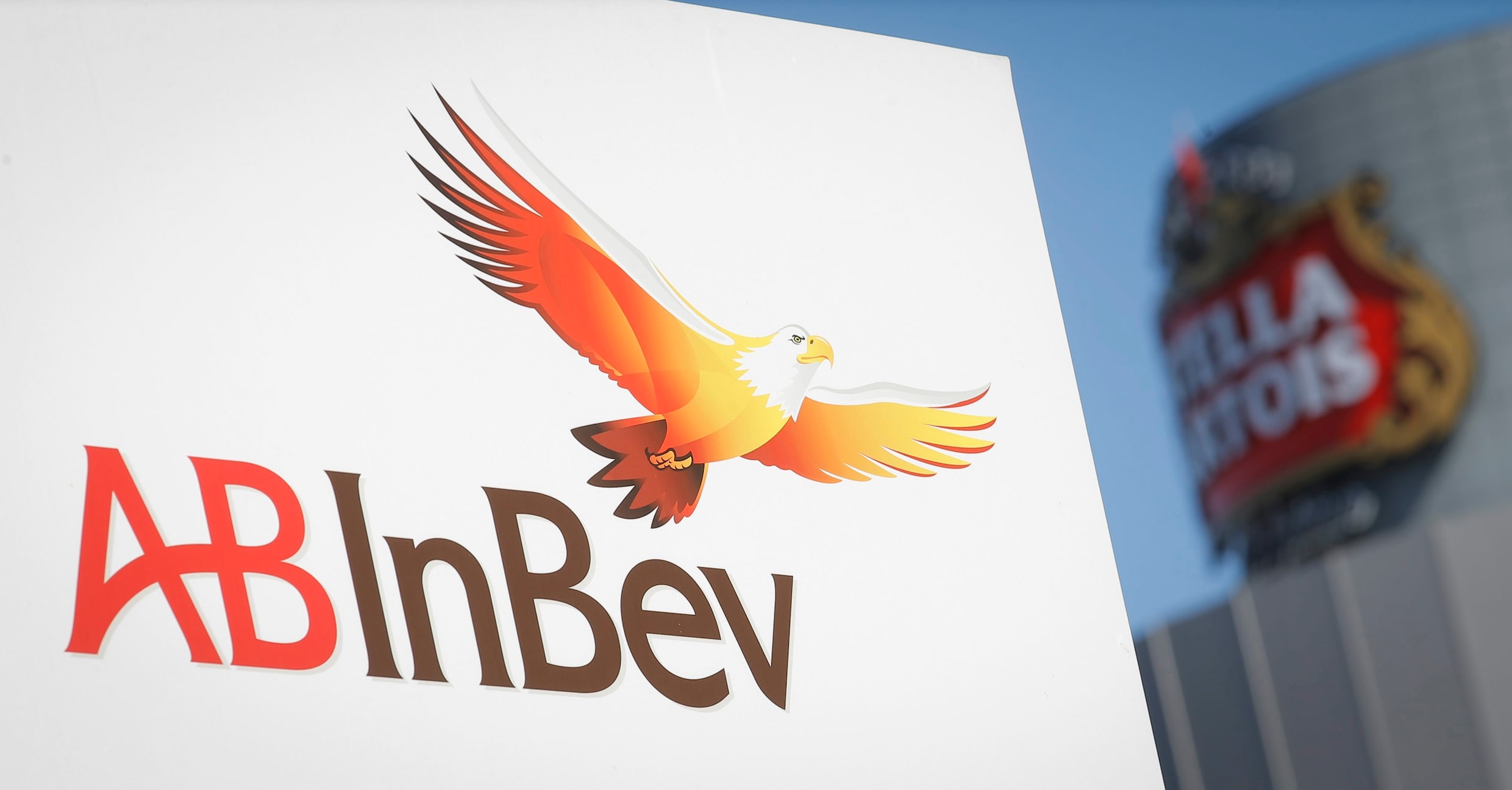 Geruchtenmolen draait: heeft AB Inbev een oogje op Coca-Cola? | De Morgen