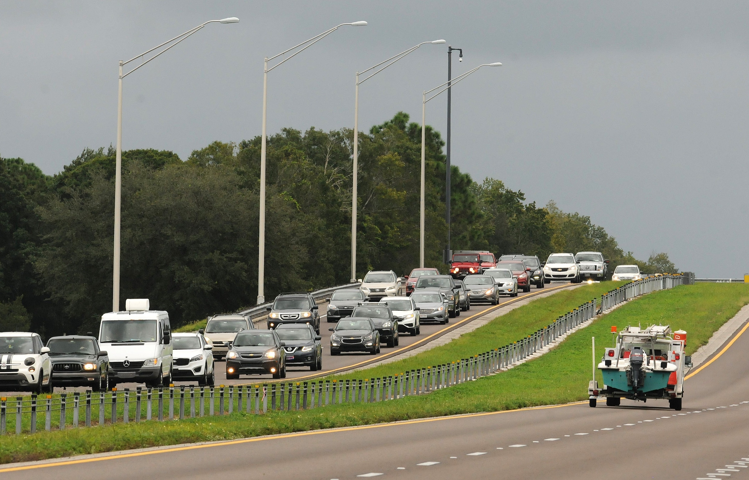 Zelfrijdende auto maakt andere auto's in het verkeer zuiniger | De Morgen