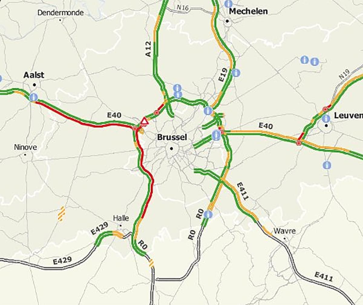 Tot 2 uur aanschuiven richting Brussel door ongeval | De Morgen