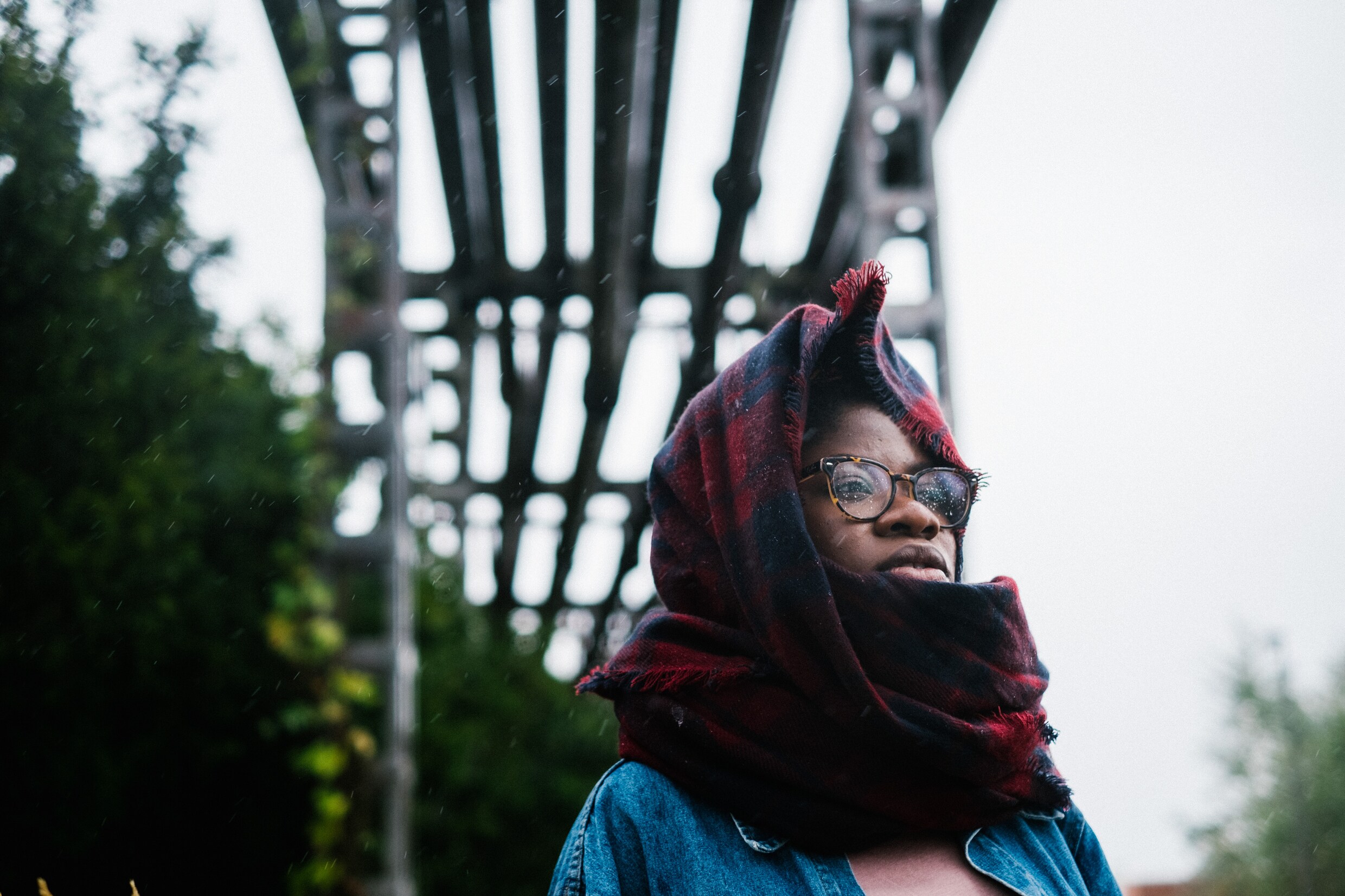 Coely Mbueno: "Komaan dames, wees blij met wie je bent" | De Morgen