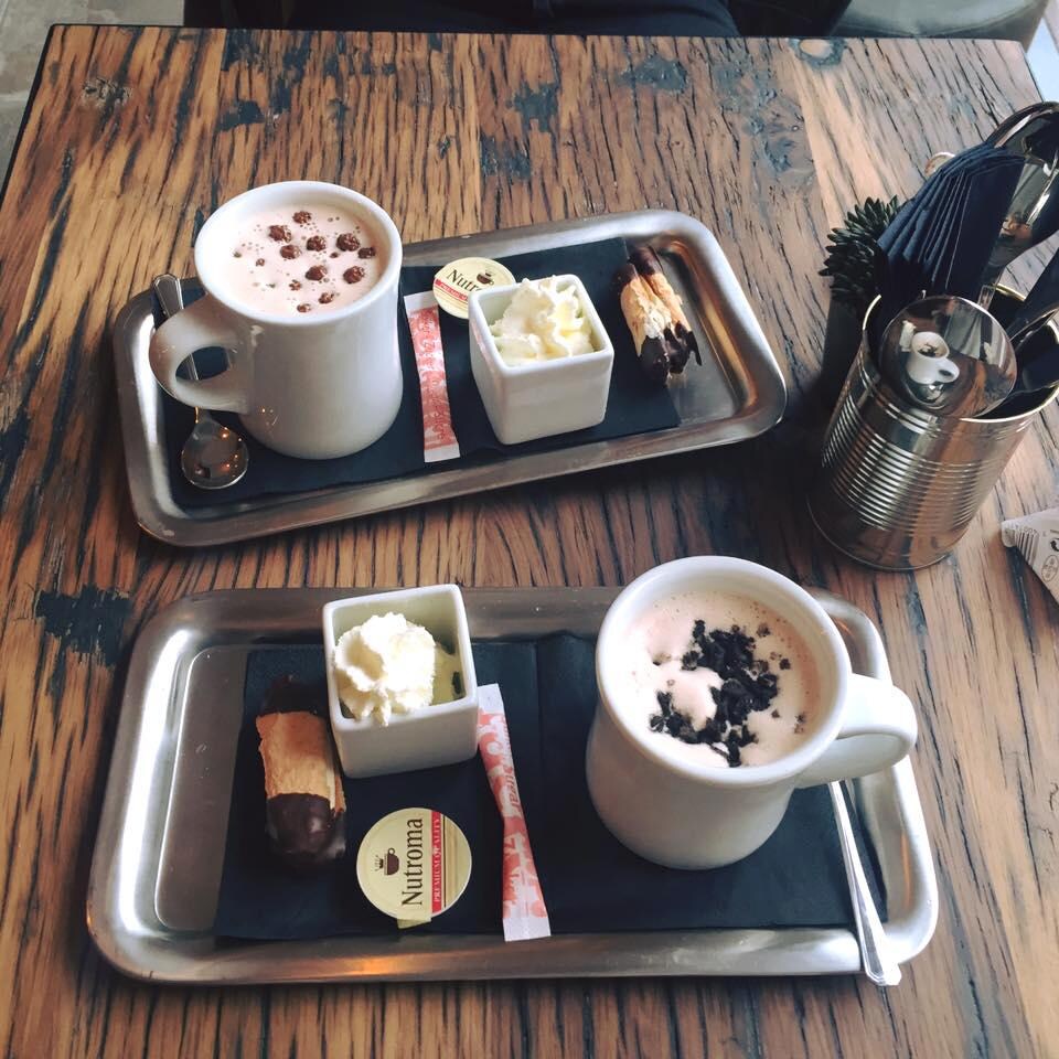 10 hotspots voor heerlijk warme chocolademelk mét een plus | De Morgen