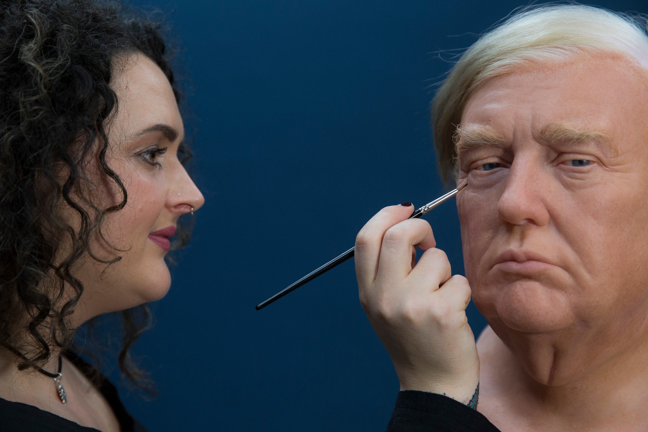Wassen beeld van Trump bijna klaar: "Hij moet nog naar de kapper" | De ...