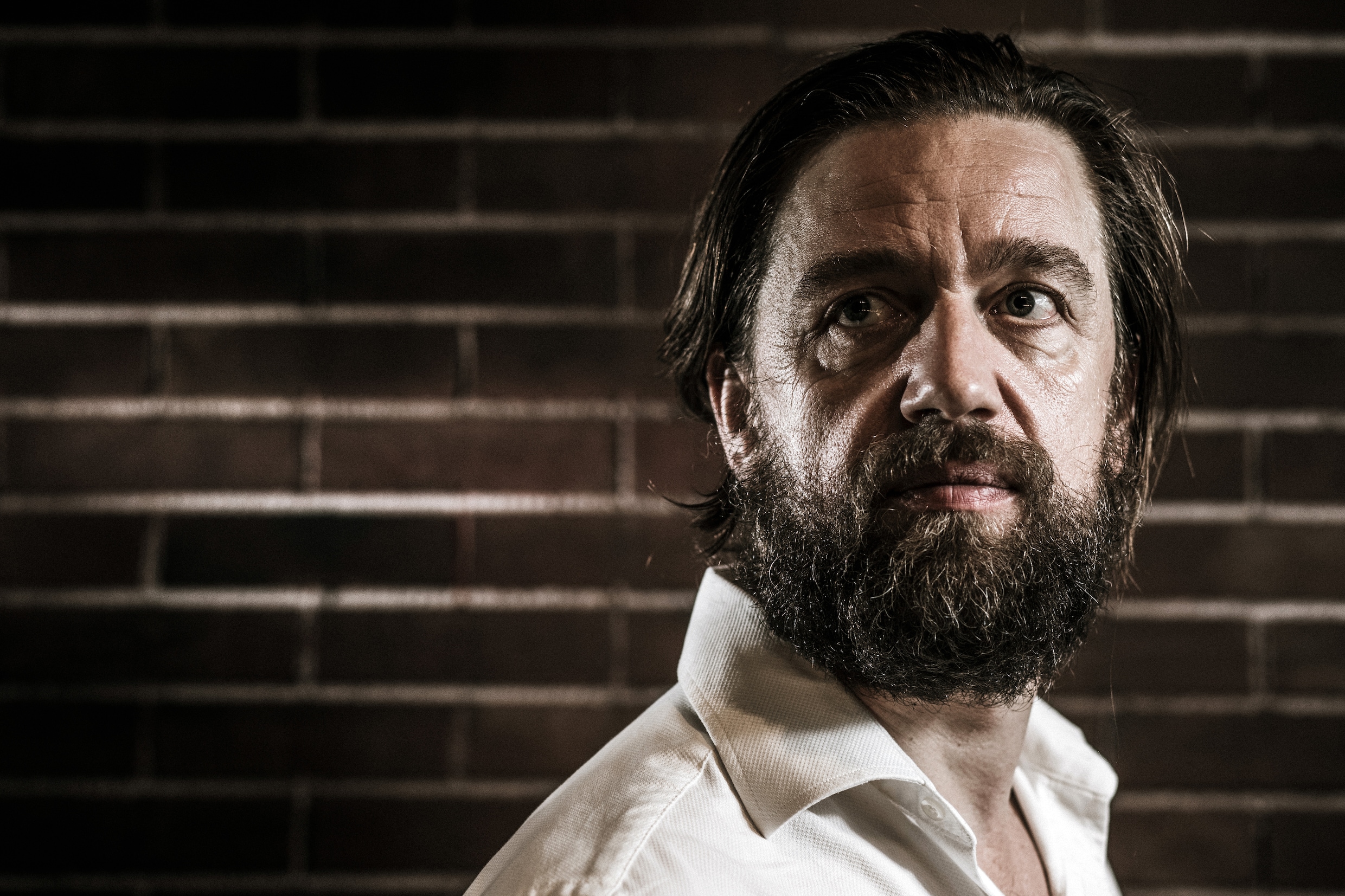 Acteur Koen De Graeve worstelt met Wagner: "Ik wil zweet laten" | De Morgen