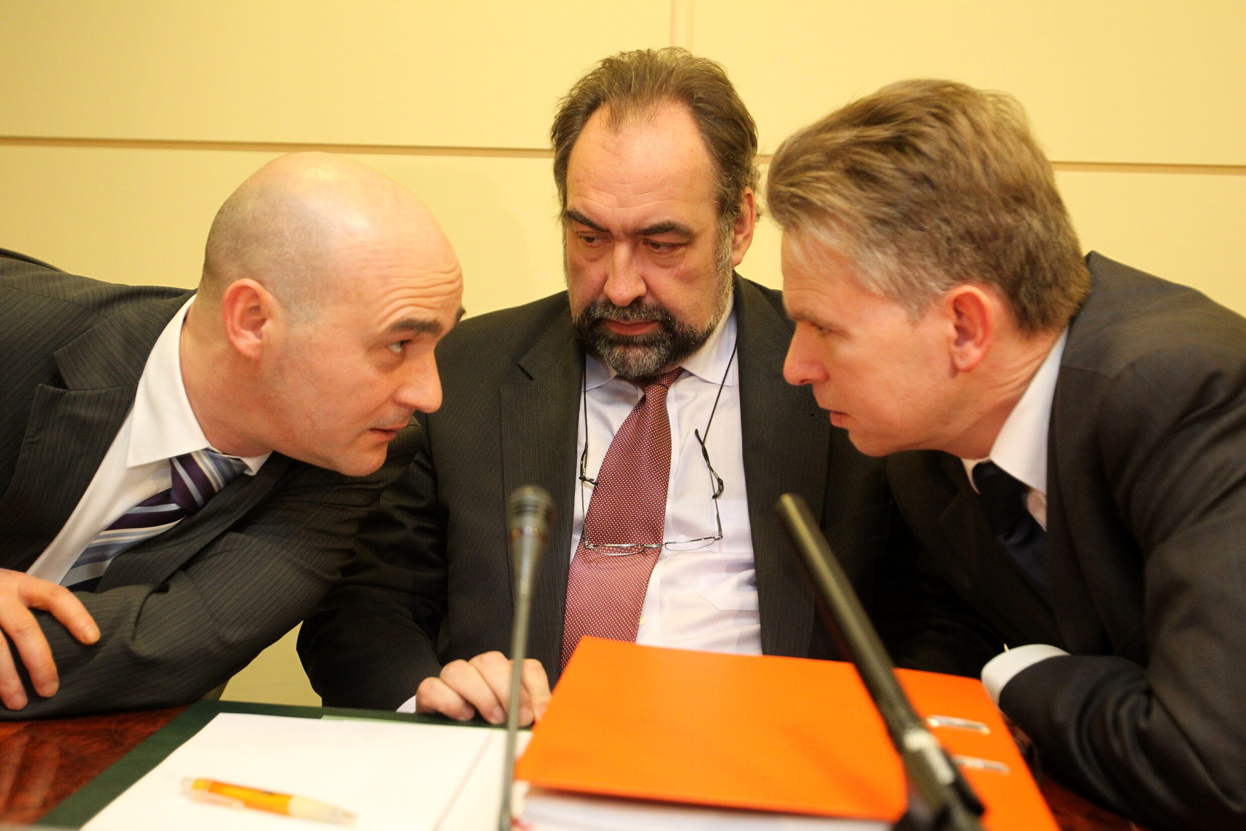 ‘Wie op de verdieping van Jannie Haek werkt, heeft schrik als hij op ...